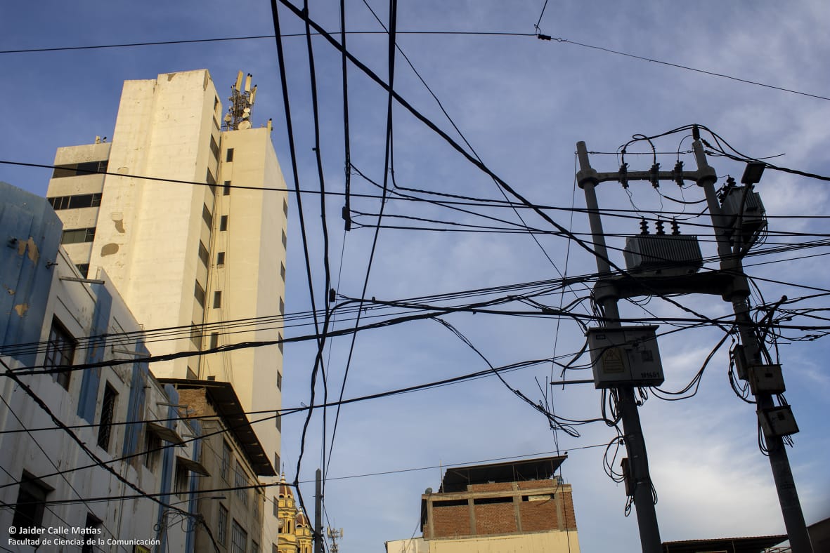 Inauguran muestra fotográfica sobre el impacto visual del cableado ...